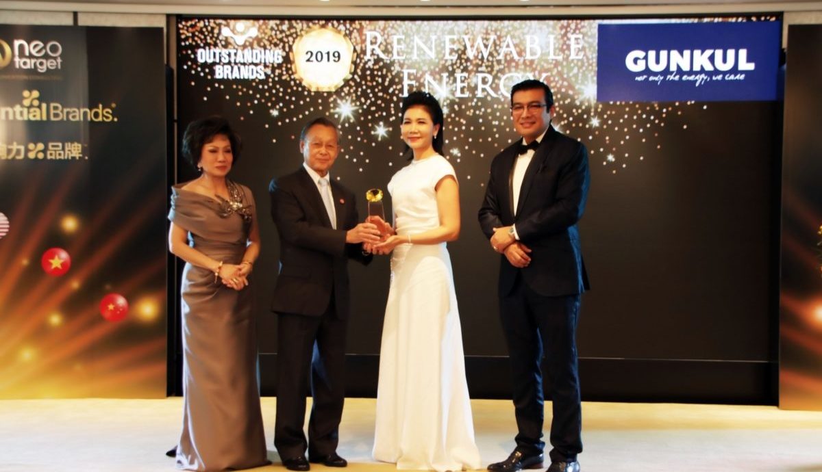 GUNKUL คว้ารางวัล Outstanding Brand - Hoonsmart