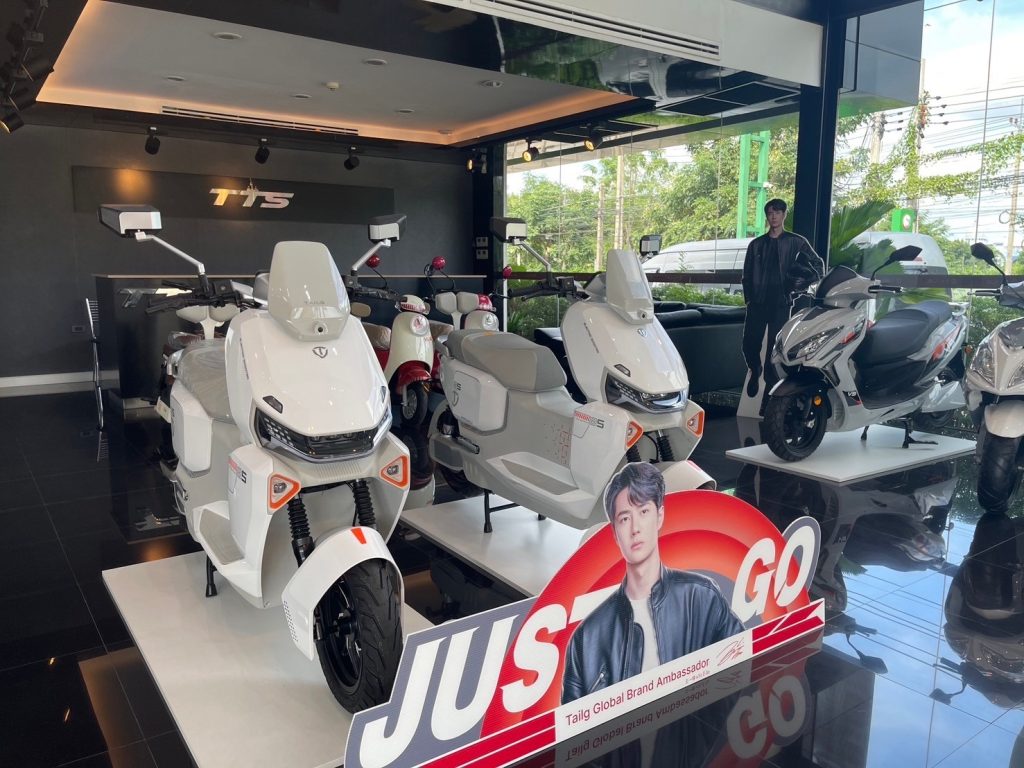 TAKUNI ลุยมอเตอร์ไซค์ไฟฟ้าครบวงจร ...ดีเลอร์แห่เป็นตัวแทนขาย - Hoonsmart