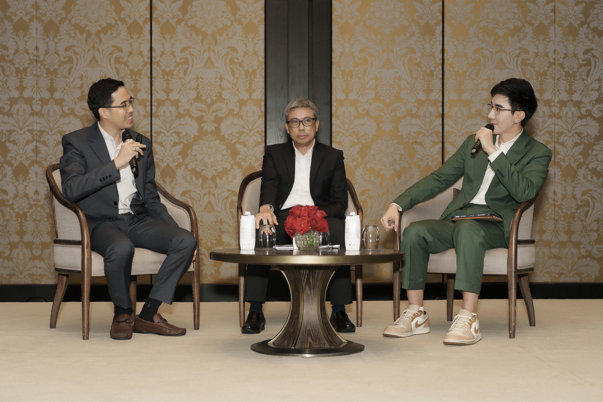 บลจ.แลนด์ แอนด์ เฮ้าส์ ผนึก GISTDA เจาะลึกธีม Space Economy บนเวทีสัมมนา BYD - Hoonsmart