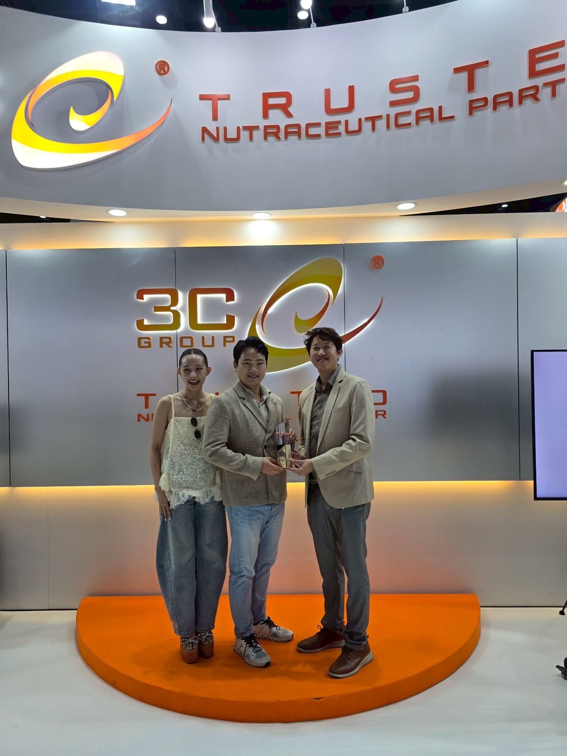 24CS ปลื้ม ! บ.ย่อยรับรางวัล Top Spender - Verified User ติดต่อ 2 ปี - Hoonsmart